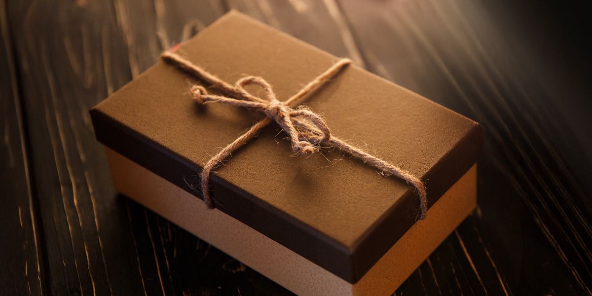 I Found a Forgotten Wedding Gift in the Closet – Inside Was My Husband ...